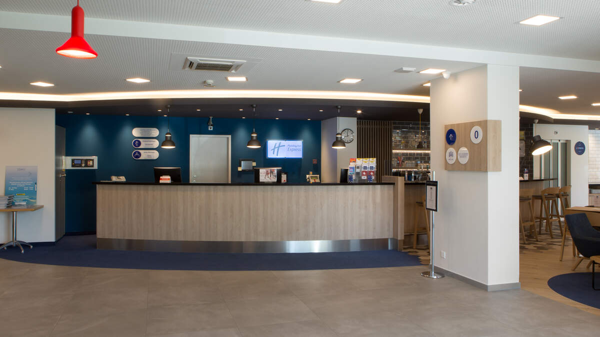 Holiday Inn Express | Geneva Tourism