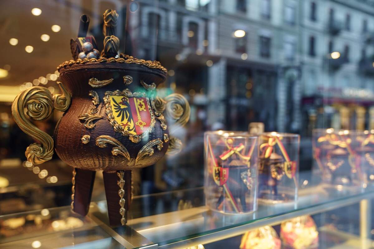 Explore Geneva's Historic Old Town | Geneva Tourism