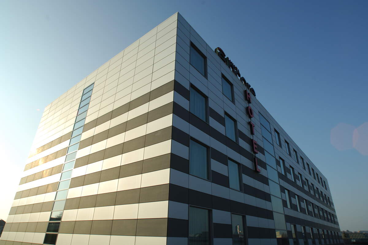 Ramada Encore by Wyndham Geneva | Geneva Tourism