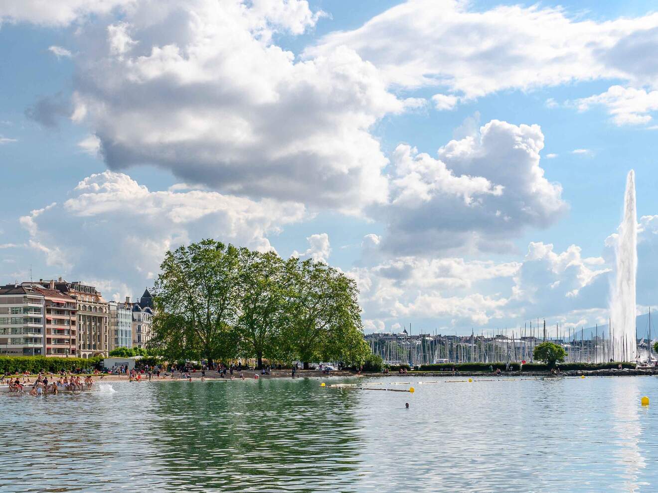 Swimming in Geneva | Geneva Tourism