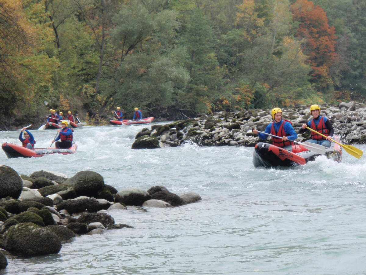 Canoeing down the Arve River | Geneva Tourism