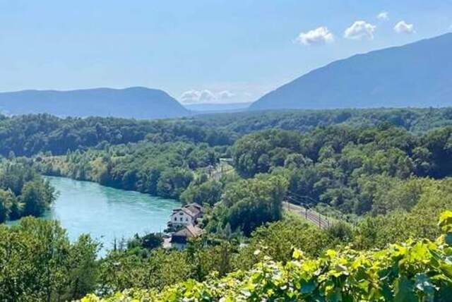 Geneva Hiking Trails: Scenic Routes and Majestic Mountains | Geneva Tourism