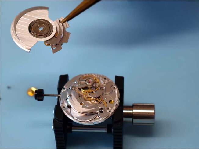 Introduction to watchmaking in the heart of Geneva | Geneva Tourism