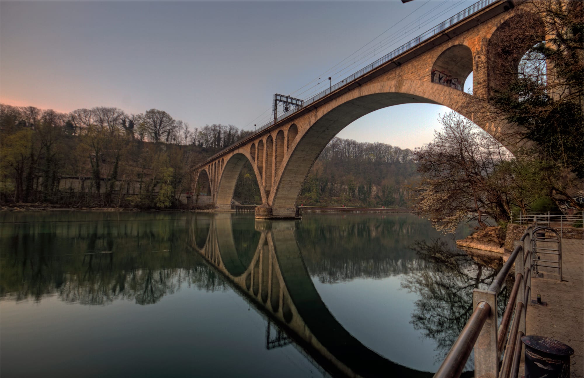 Sentier du Rhône | Geneva Tourism